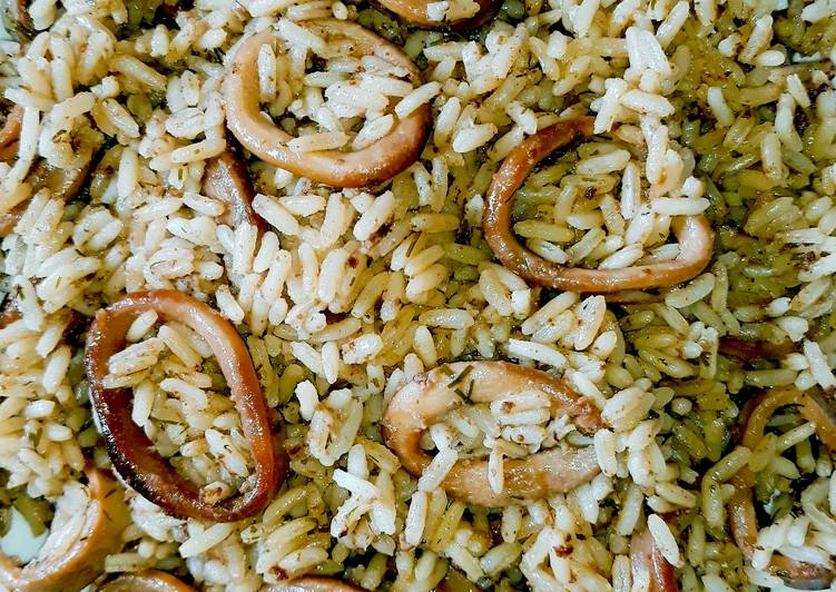 Καλαμαράκια κρασάτα με ρύζι συνταγή από alsi - Cookpad