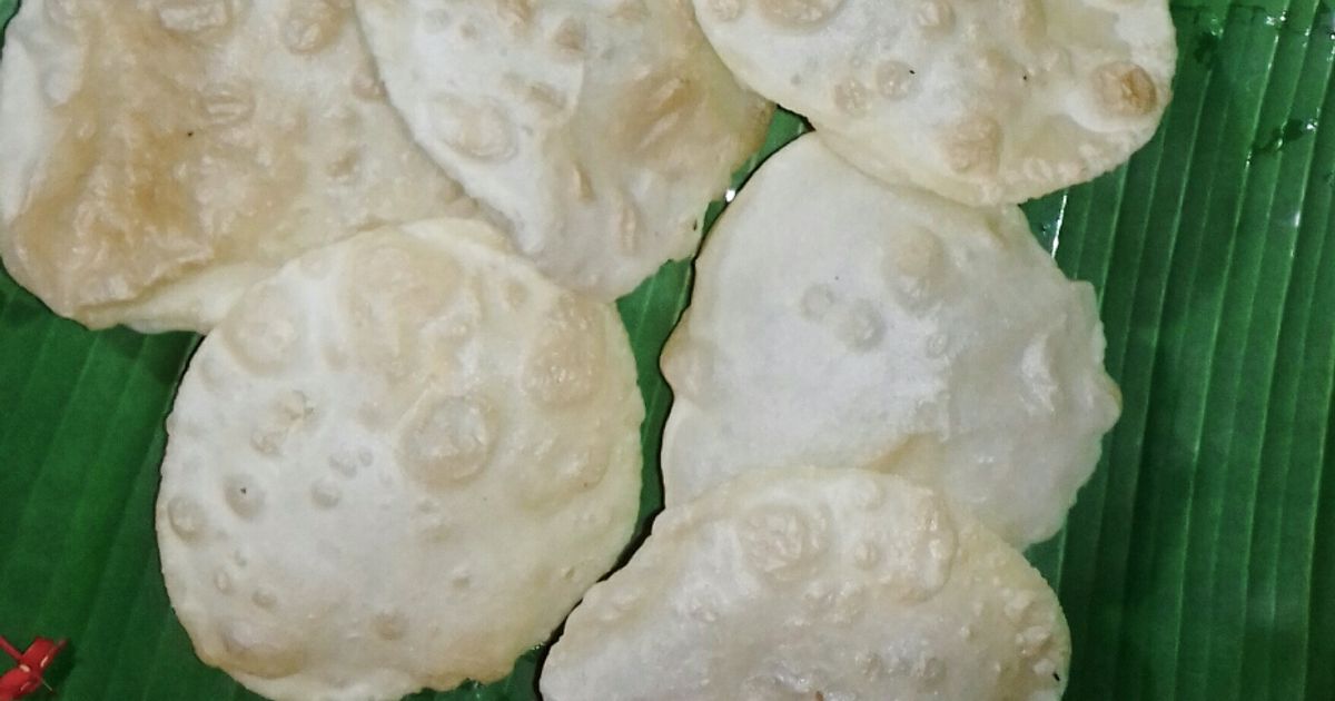 Luchi(puri) Recipe By Lisha Mukherjee