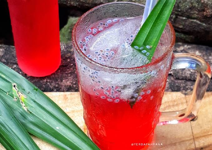 Resep Es Sirup Kulit Buah Naga 예르다🍹 oleh Yerda Fahrana 예르다 파흐라나 - Cookpad