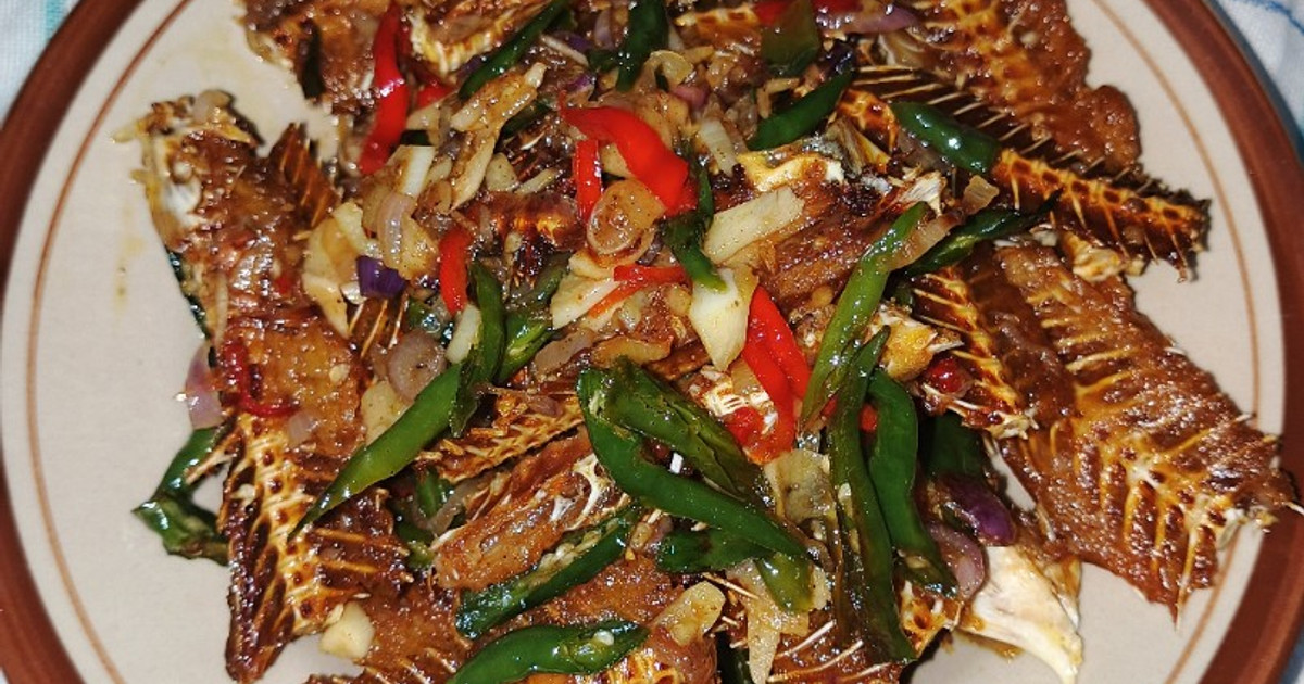 Resep Tumis Tulang Asin Jambal Roti oleh Bunda Syahira - Cookpad