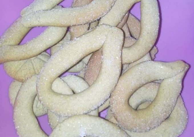 Ring shaped cookies Recipe by Chef Uwani. - Cookpad