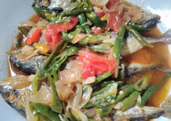 Resep Tumis pedas Gembung rebus oleh Nurhayati Nasution 🌹🥀🌸 - Cookpad