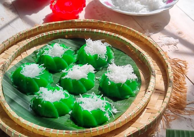 Resipi Kuih Kaswi Pandan oleh Nuharahmat - Cookpad