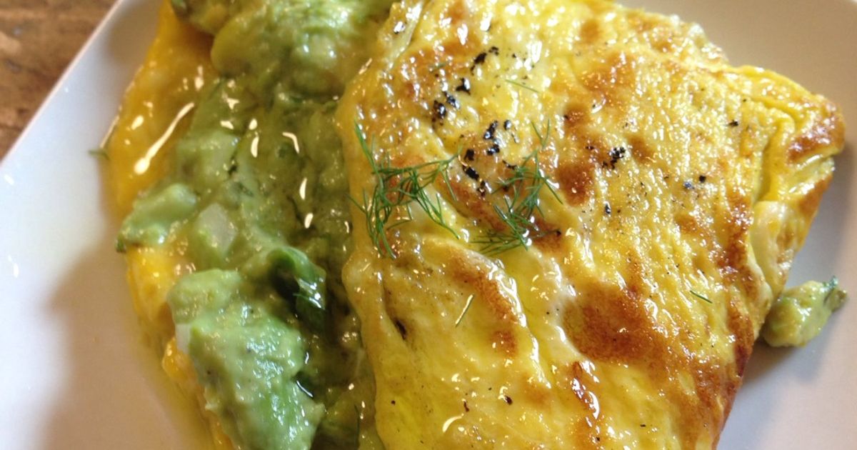 Avocado Omelette Recipe by Felice - Cookpad
