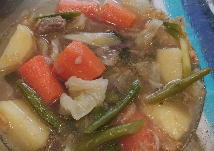 Resep Sop sapi oleh Ester Livia - Cookpad