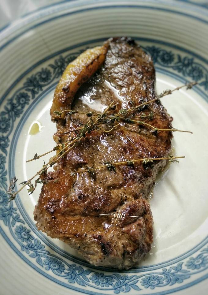 Resep Steak daging murah cuman 22 ribu buat yang lagi hemat oleh Yuli ...