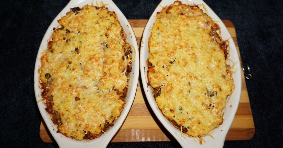 Guiso De Carne De Vacuno Molida Con Polenta Gratinada. Jon Style Receta ...