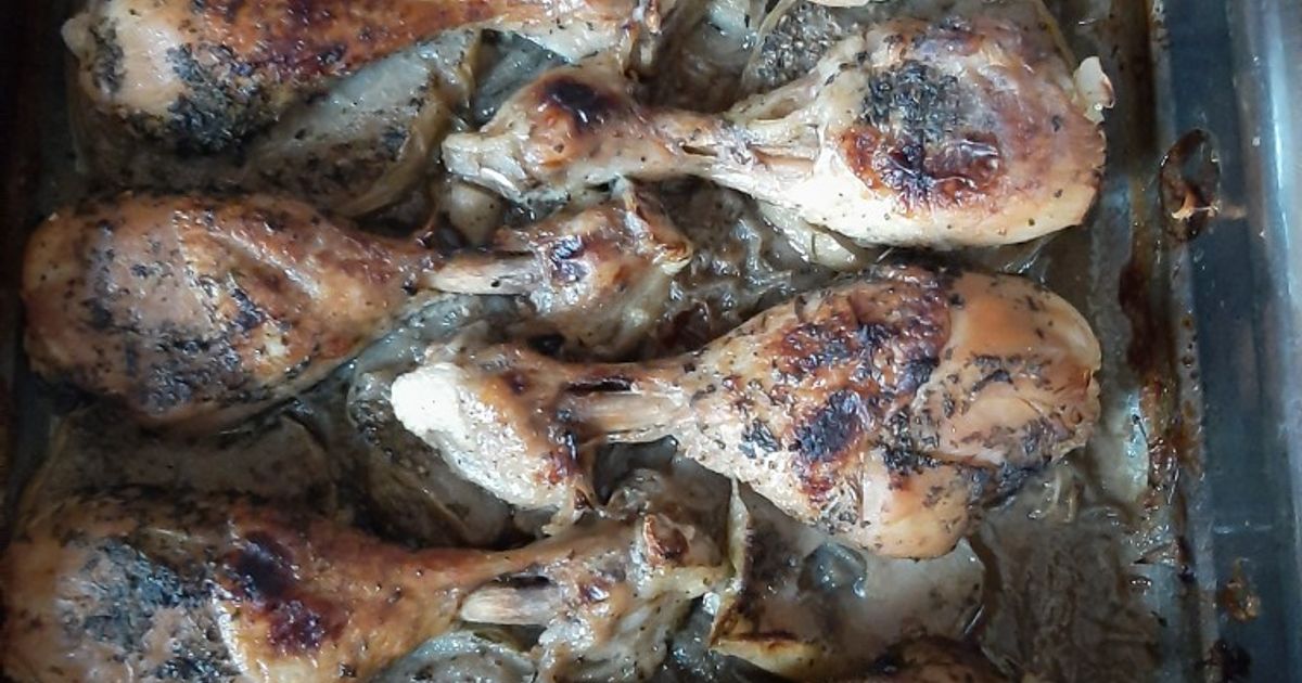 Csirkecombok Hagymás Almás ágyon | Bába Magdolna receptje - Cookpad ...