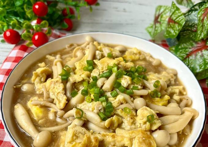 Resep Jamur Shimeji Cah Telur oleh TriLim - Cookpad