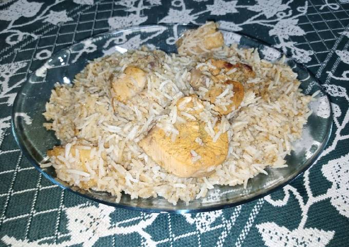 Goanese Chicken Biryani Recipe by Surhaan Tahir Wafai - Cookpad