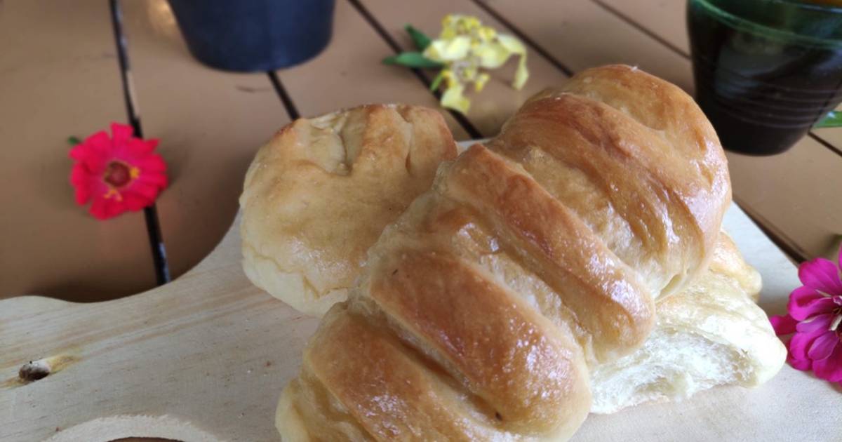 Resep Roti isi pisang simple oleh diah rizki - Cookpad