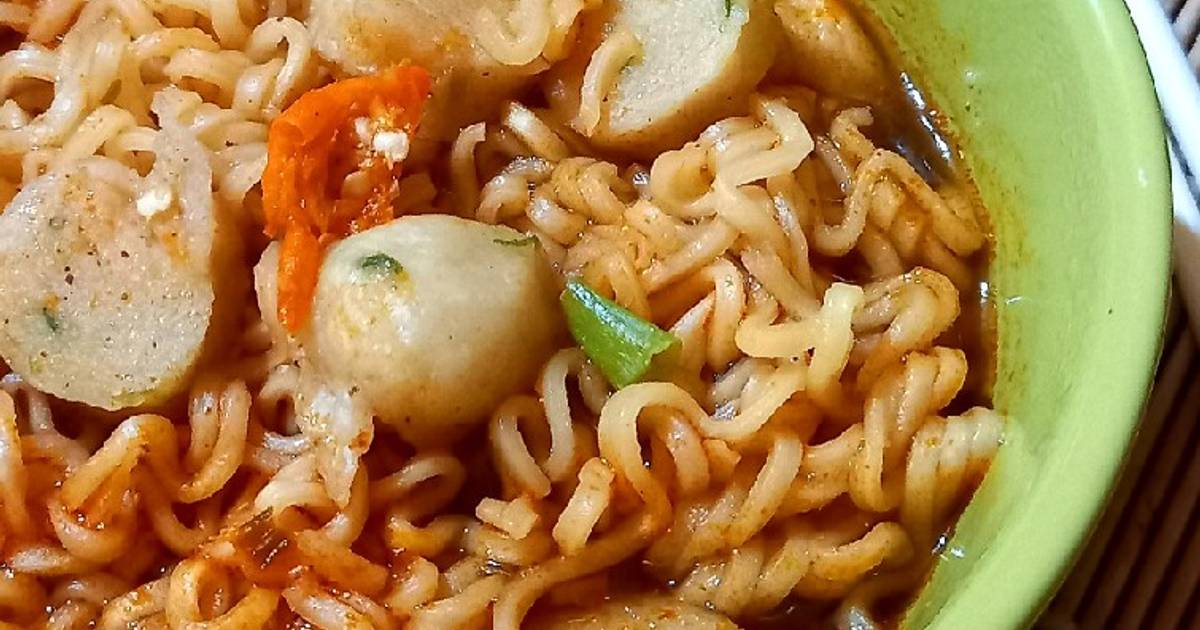 Resep Fish Cake Ramyeon oleh Bina Decilena - Cookpad