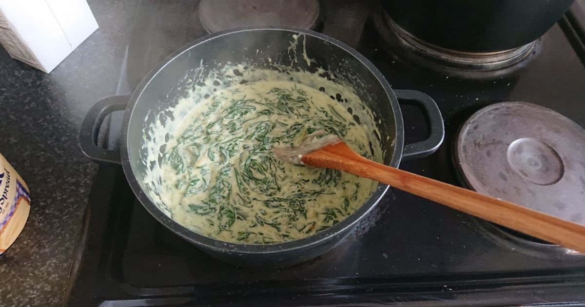 Spur Creamy Spinach Recipe by 🖤Thuli🖤 - Cookpad