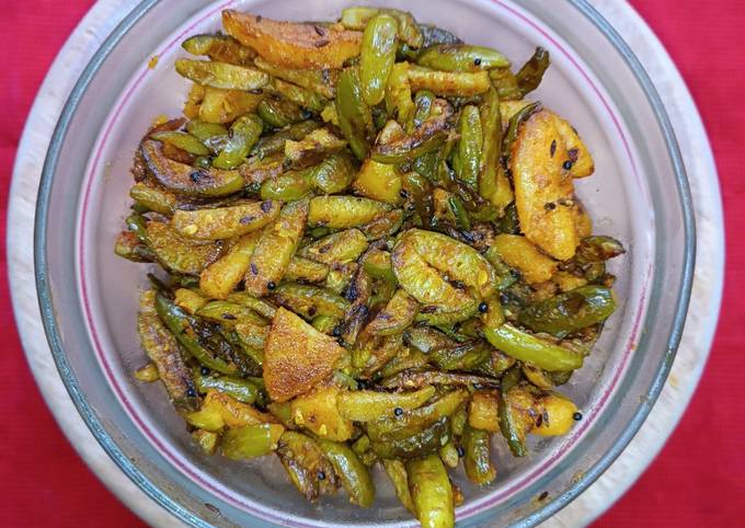 Ivy Gourd and Potato Dry Subji Recipe by Sangita Vyas - Cookpad