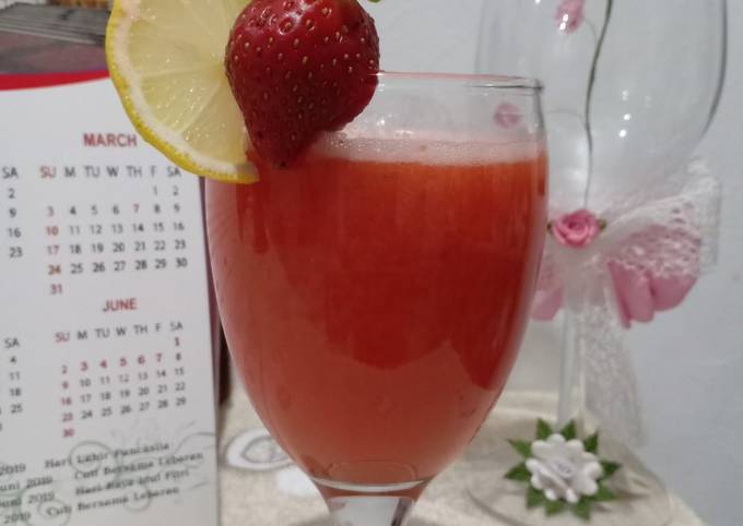Resep Juice Straw Mix Lemon 🍓🍋 oleh Jelita - Cookpad