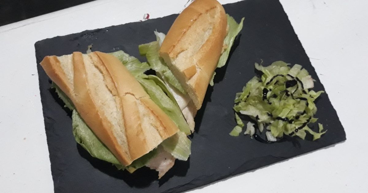 Bocadillo De Pollo Y Alioli Receta de Patricia Lopez Cianca