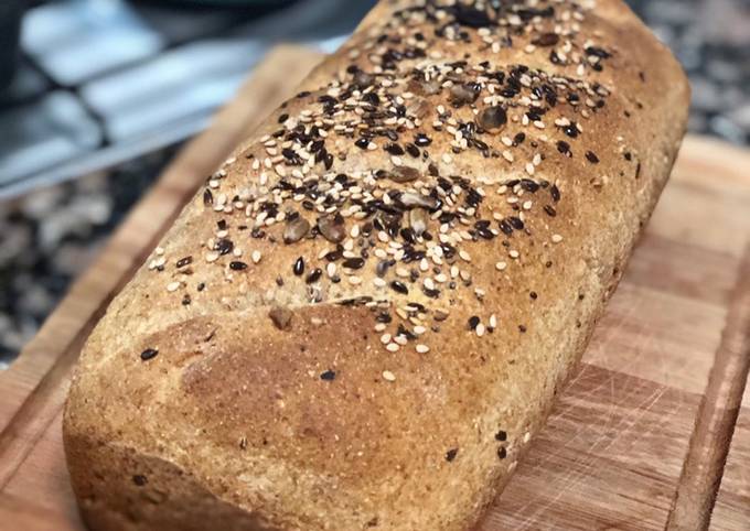 Pan integral con semillas Receta de Sol Velazco- Cookpad