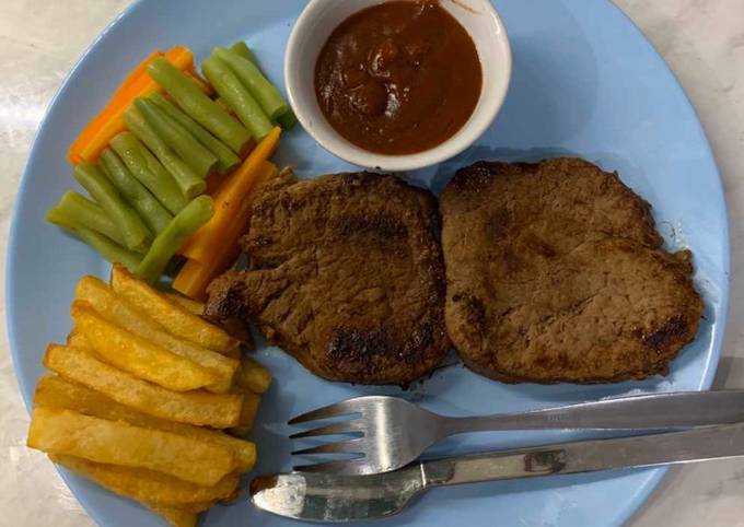 Resep Beef steak oleh zelika aprilia - Cookpad