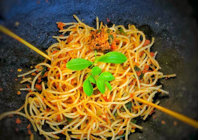 Stir fry pasta Recipe by Zaara Shahahda - Cookpad
