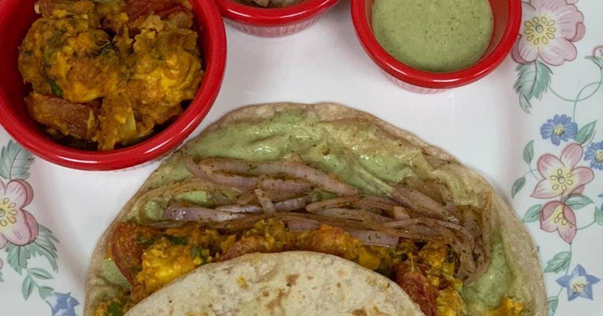 Paneer Tikka Tortilla wrap Recipe by Alka Bhandari - Cookpad