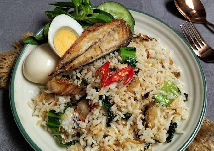 Resep Nasi Goreng Ikan Pindang oleh Nur Erma - Cookpad