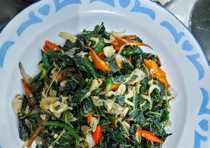 Resep Oseng Daun Pepaya Ebi oleh Laila El - Cookpad