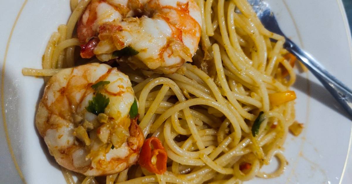 Resep Spaghetti aglio olio lidah indonesia oleh Novi Agustin - Cookpad