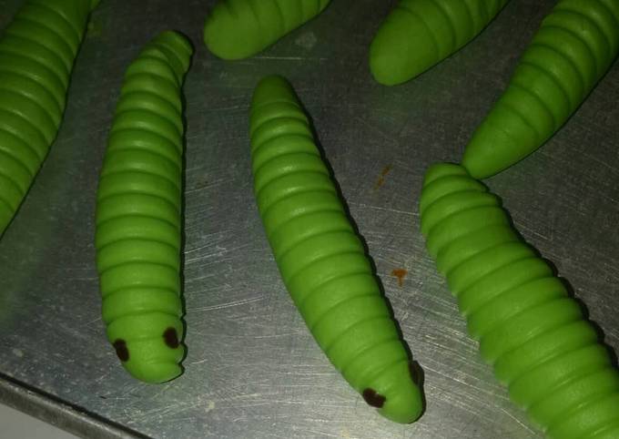 Resep Kue Kering Ulet ijo oleh rizaalamsyah09 - Cookpad