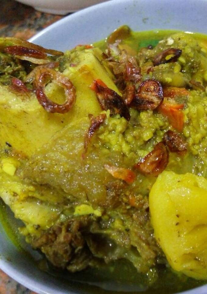Resep Pindang dengkul sapi oleh Virghie Kitchen - Cookpad