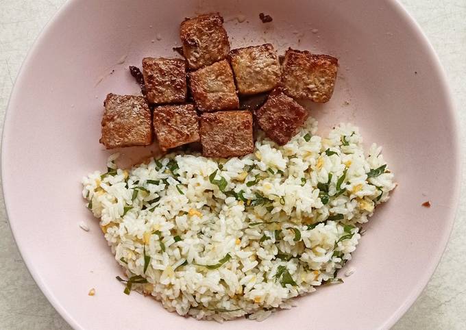 Resep Nasi Daun Jeruk w/ Saikoro Beef oleh Vini - Cookpad