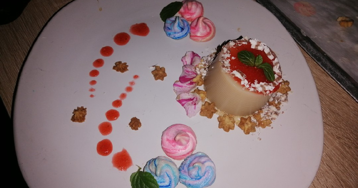 Panna Cotta "Gusto Culposo" ☕🍓🍰 Receta de Kevin Arango👨‍🍳- Cookpad