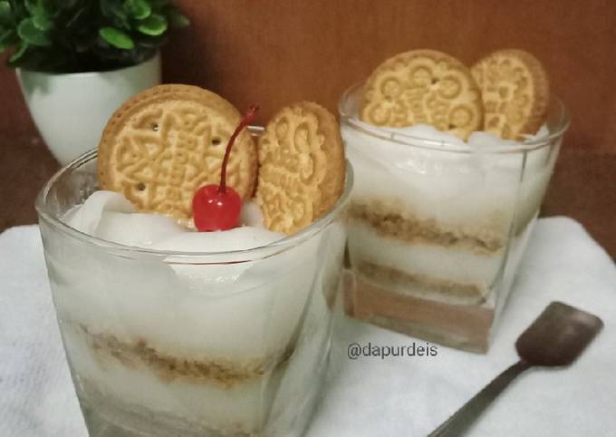 Resep Dessert Biskuit Vla Kelapa oleh Dapur Deis - Cookpad