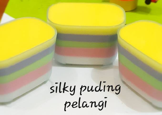 Resep Silky Puding Pelangi oleh Indah Riduwan - Cookpad