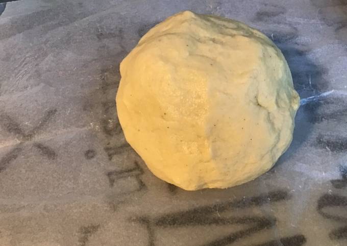 Pâte brisée au lait concentré et vanille de Mila Skull - Cookpad