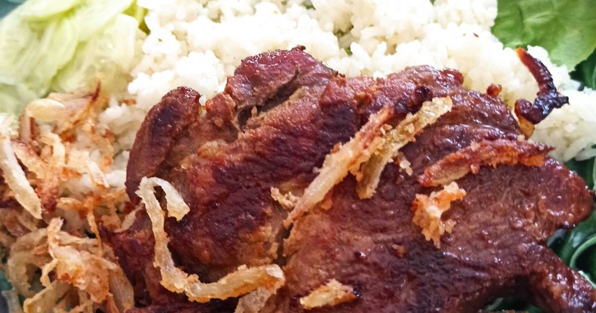 Lyoni hagymával kínált, porhanyós sertéstarja | Magyarné Nyírő Kati ...