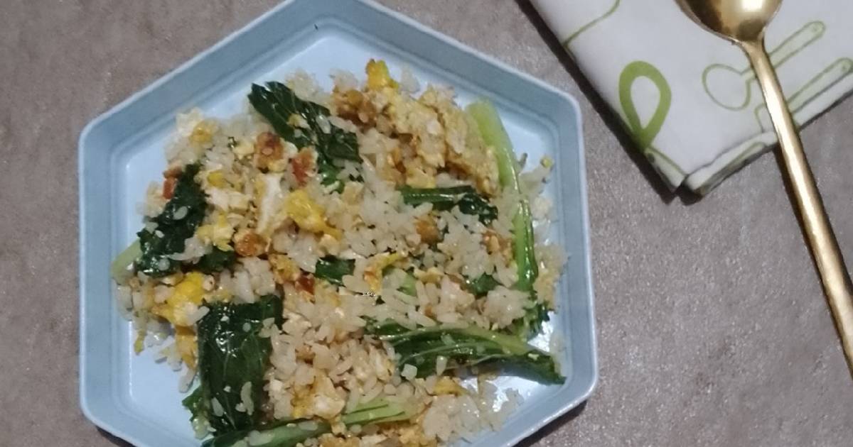 Resep Nasgor sawi ijo oleh Ani Brilian - Cookpad