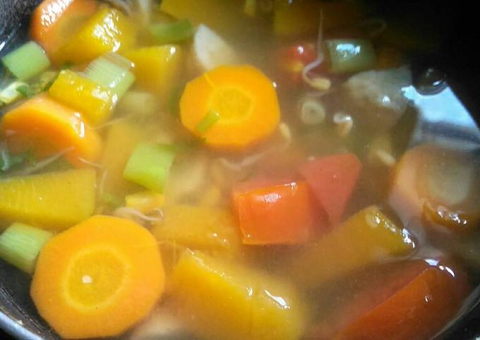 Resep Sop Pumpkin Wortel Simple oleh Nur Istikomah - Cookpad