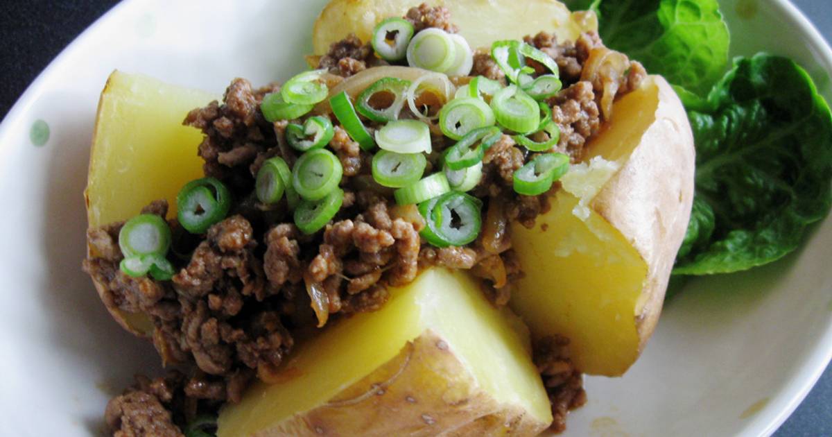 Jacket Potato With Bulgogi Beef Recipe by Hiroko Liston - Cookpad