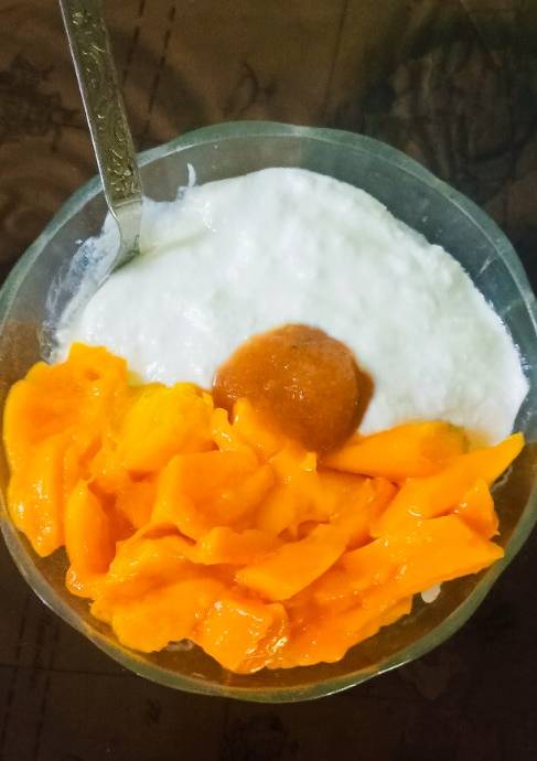 Chire Aam Doi (Dahi Poha with Mangoes) Recipe by Ankita - Cookpad