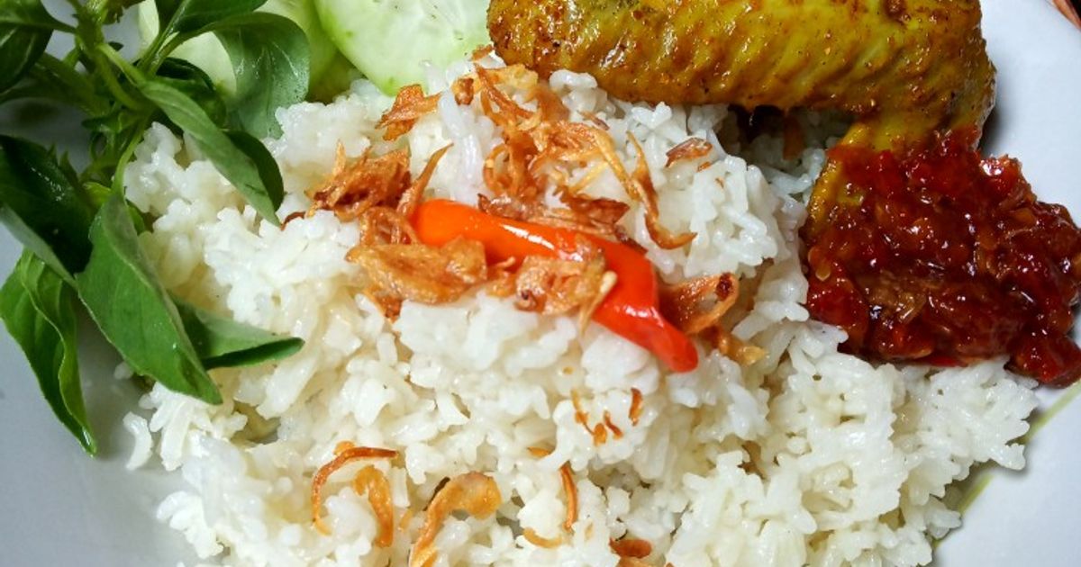 Resep Nasi Gurih Tanpa Santan oleh eka novianty - Cookpad