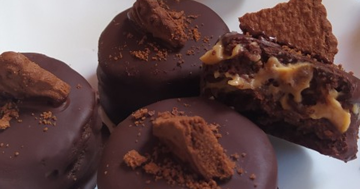 Alfajores Chocotorta Con Masa De Chocolinas Receta de graciela martinez ...