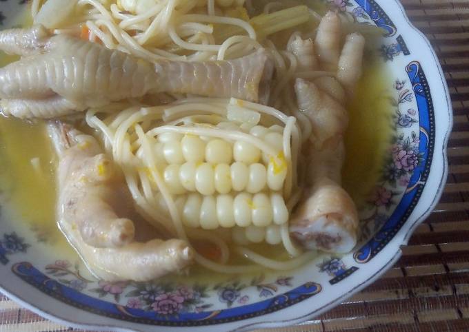 Sopa de patitas con choclo Receta de Mercedes Huaman Flores- Cookpad