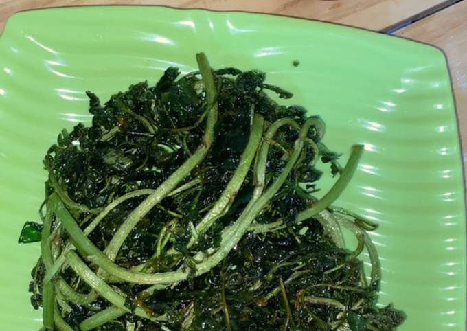 Resep Selada Air Goreng oleh venny - Cookpad