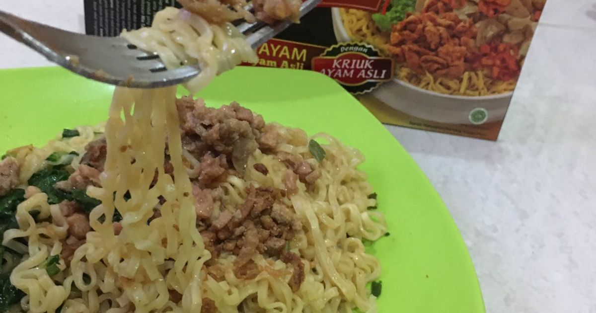 Resep Tutorial Membuat Bakmi Ayam “Mie Sedap” oleh Fitria Hana - Cookpad
