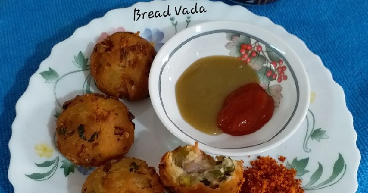 Bread Vada Recipe by Rosalyn John - Cookpad