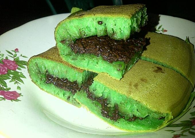 Resep Terang Bulan Pandan Tanpa Telur oleh Dewi "Uwhie" - Cookpad
