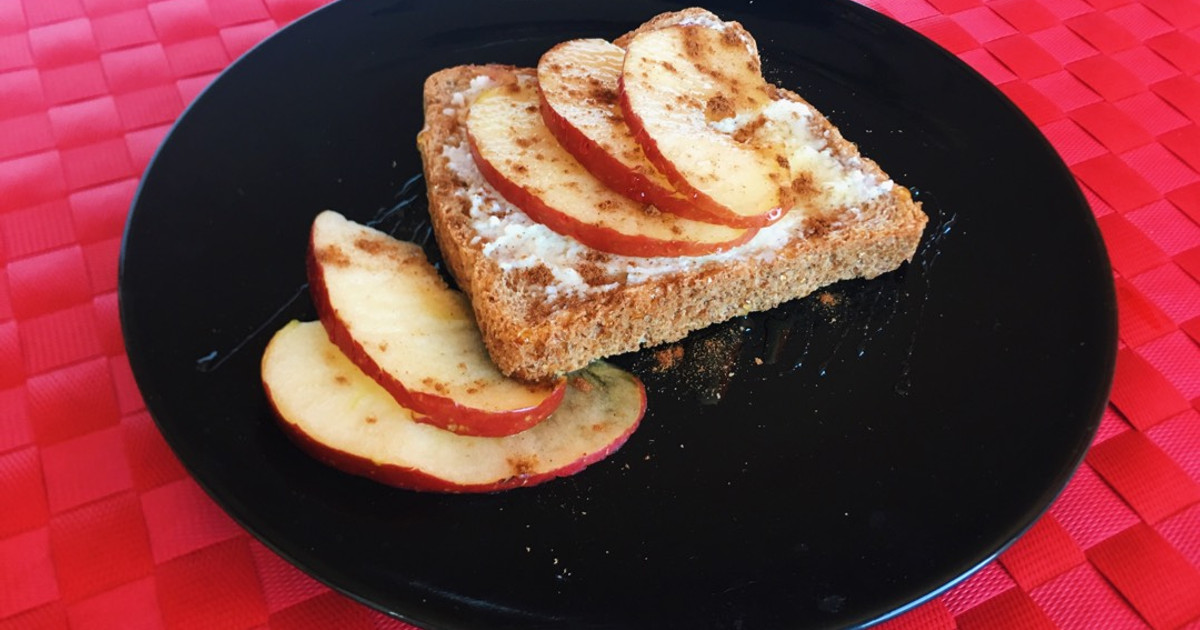 Tostadas De Requesón Y Manzana Receta de Nuritmica.fit