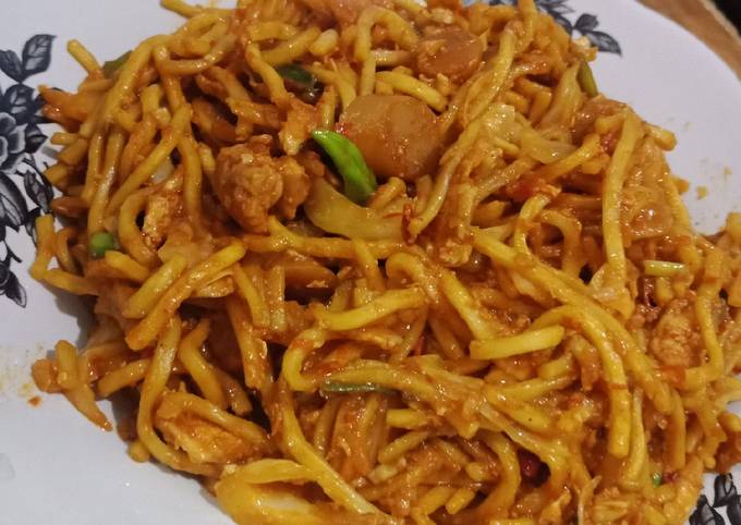 Resep Mie kuning basah tumis pedas oleh Shety Aisyah - Cookpad