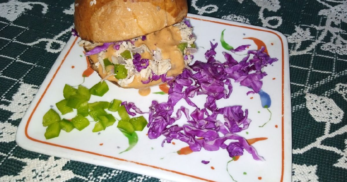 Indian Chicken Burger Recipe by Surhaan Tahir Wafai - Cookpad