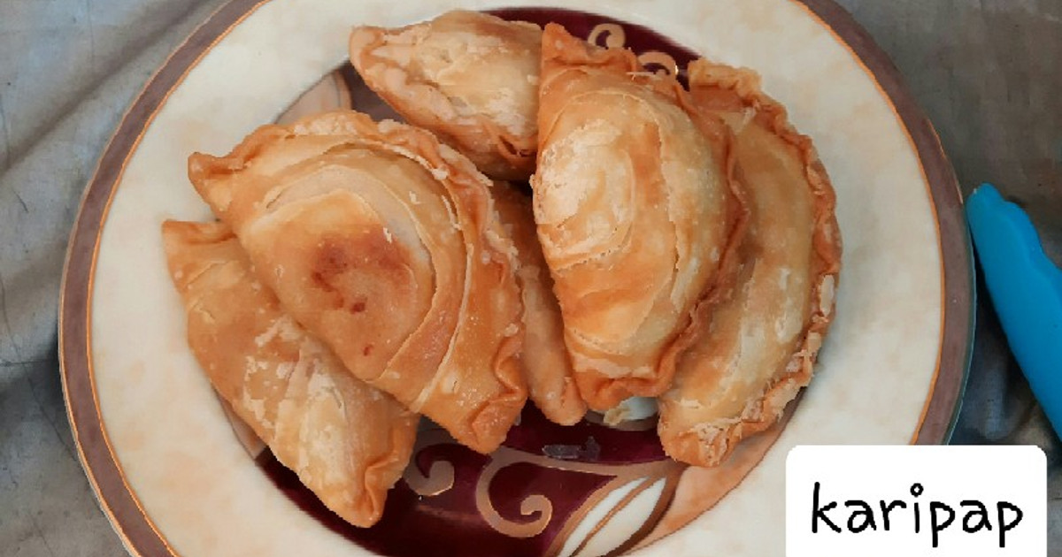 Resep Karipap / Pastel Sing (Curry Puff) oleh Thyara - Cookpad